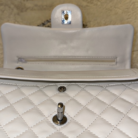 CHANEL | Bags | Chanel 218184 White | Poshmark